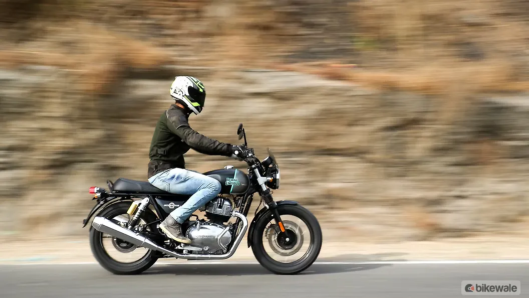 Royal Enfield Interceptor 650 Right Side View Image – BikeWale