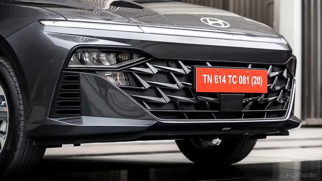 Verna Front Bumper Image, Verna Photos in India - CarWale