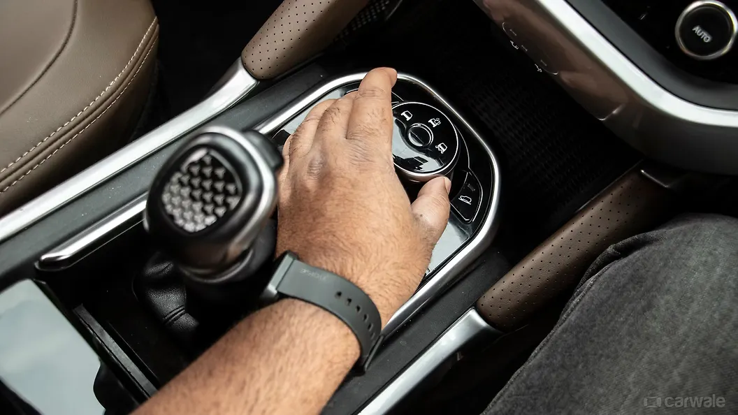 Harrier Drive Mode Buttons/Terrain Selector Image, Harrier Photos in ...