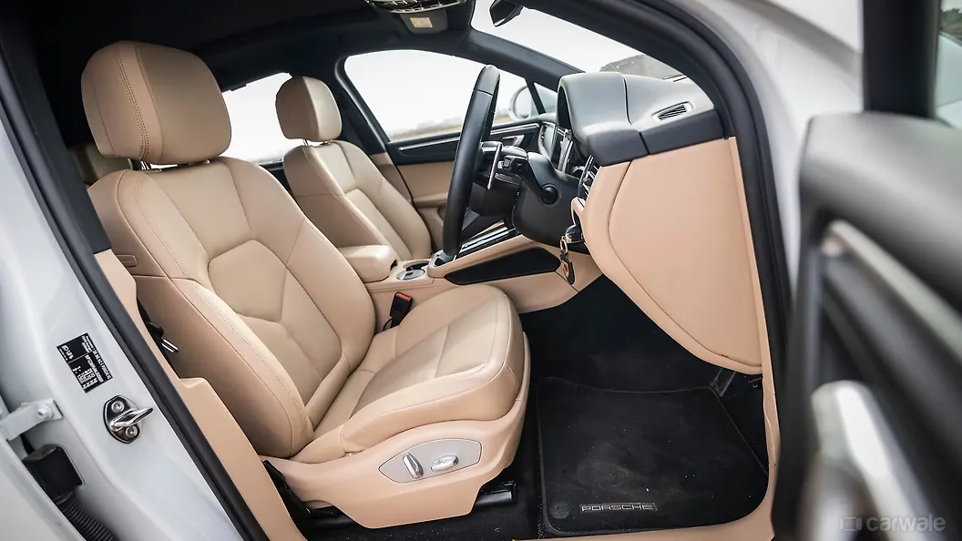 Macan Front Row Seats Image, Macan Photos in India - CarWale
