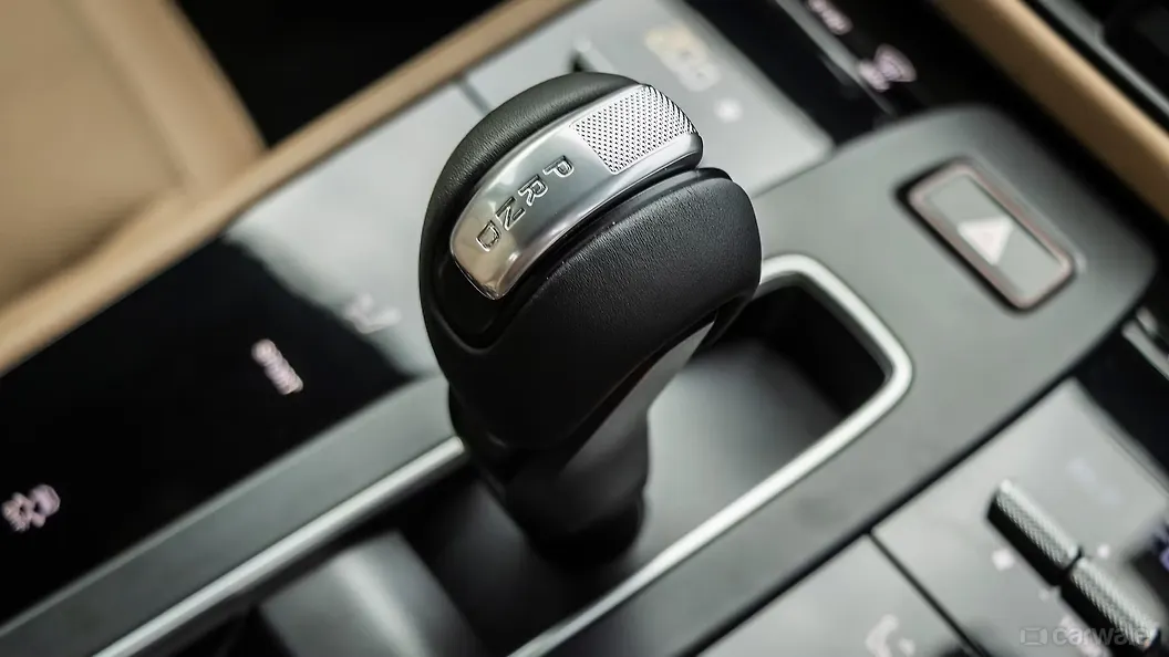 Macan Gear Shifter/Gear Shifter Stalk Image, Macan Photos in India ...