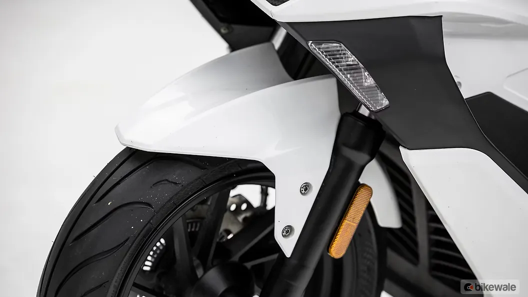 Keeway Vieste 300 Muffler Image – BikeWale