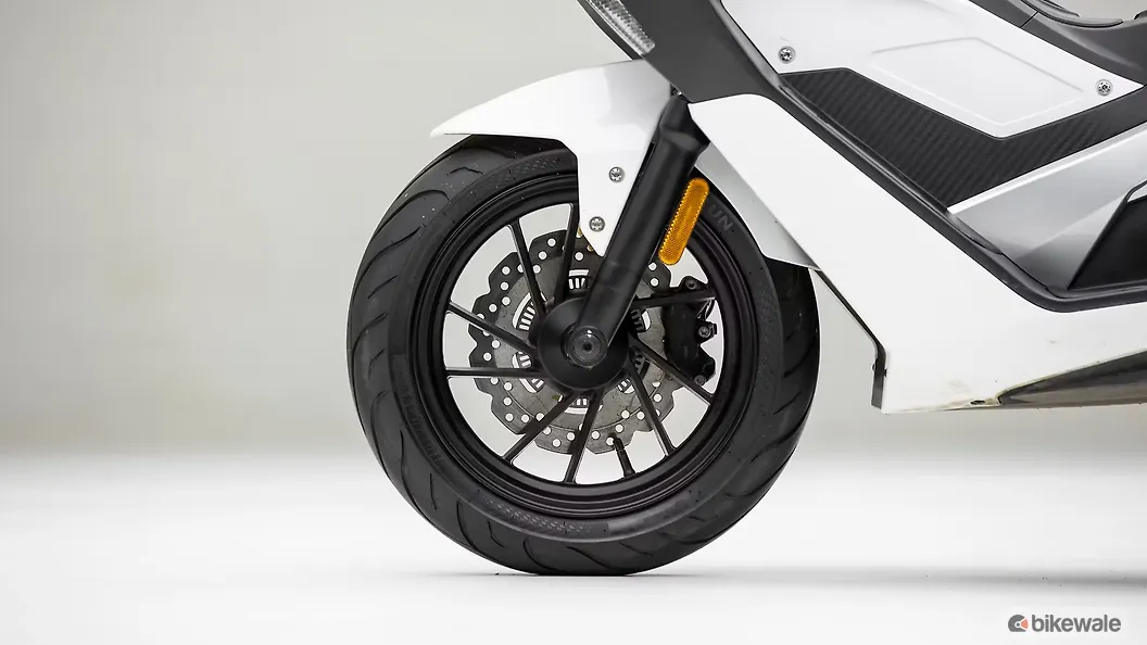 Keeway Vieste 300 Muffler Image – BikeWale