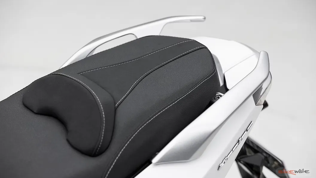 Keeway Vieste 300 Right Rear Three Quarter Image – BikeWale