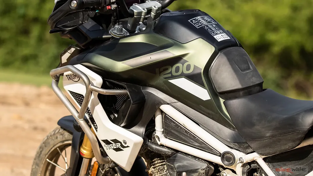 Triumph Tiger 1200 Fuel Tank Image – BikeWale
