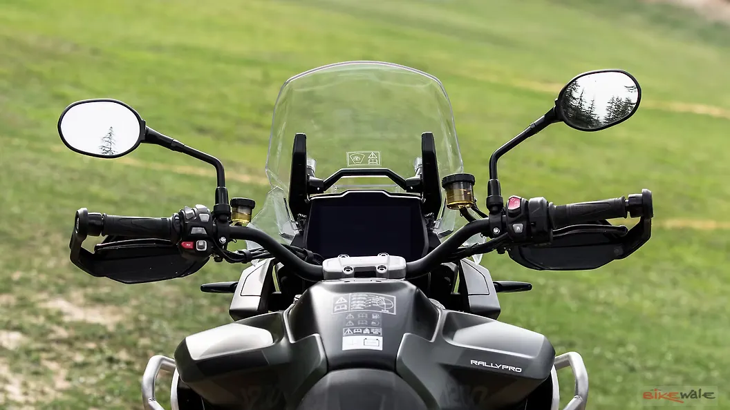 Triumph Tiger 1200 Handle Bar Image – BikeWale