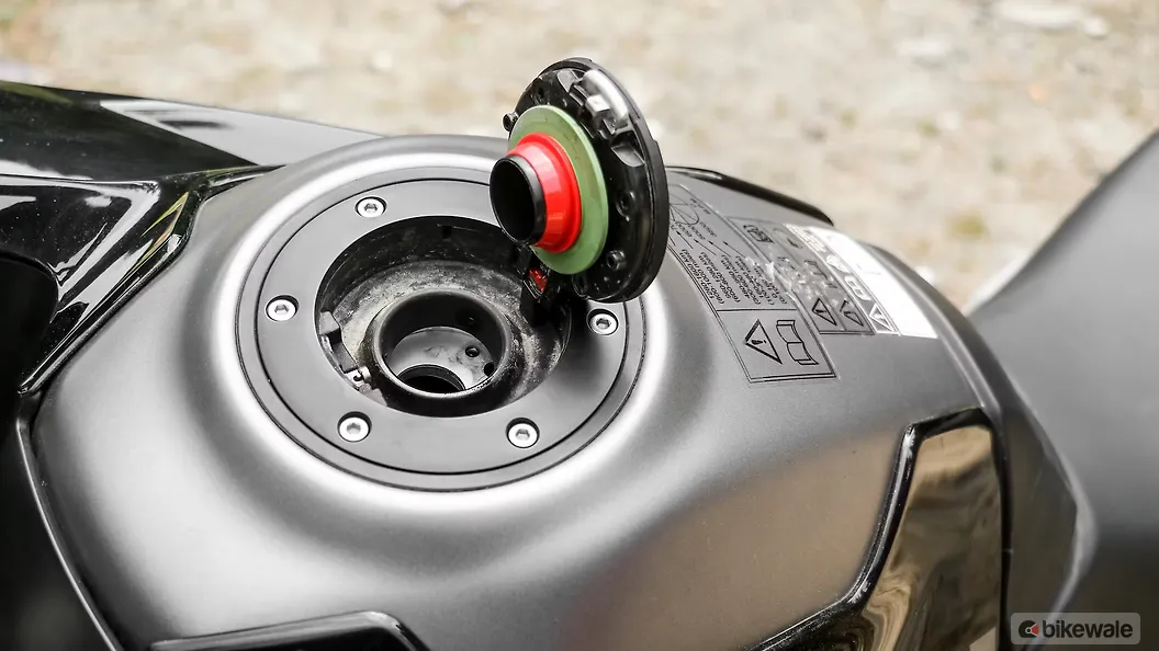 Triumph Tiger 1200 Fuel Tank Image – BikeWale