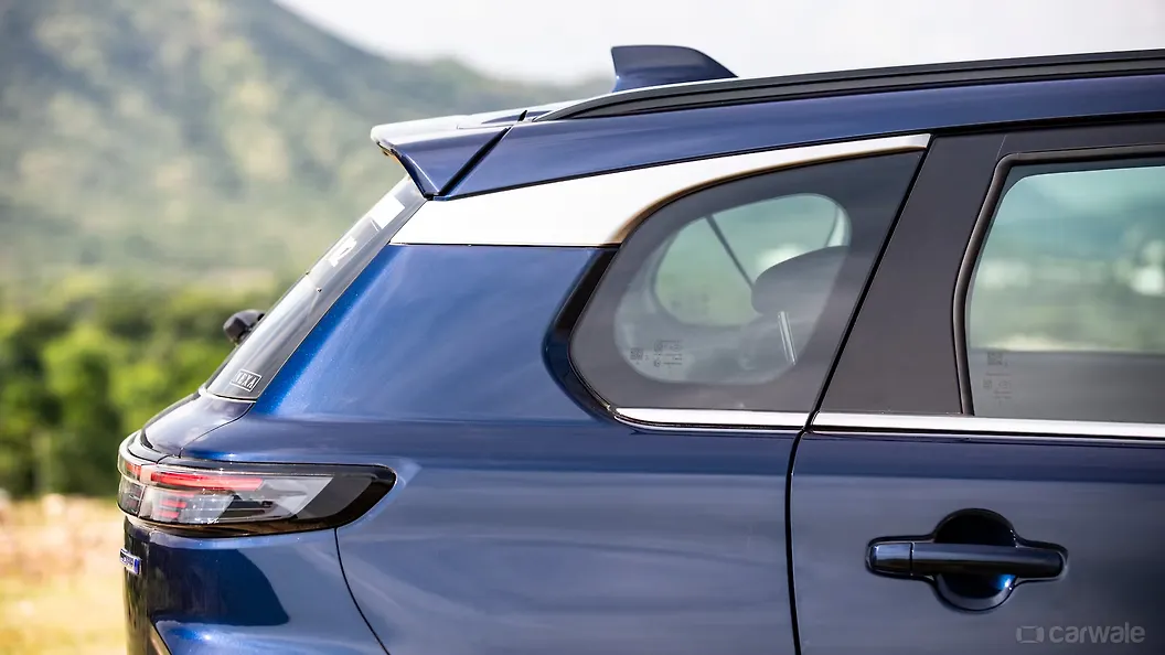 Grand Vitara Rear Quarter Glass Image, Grand Vitara Photos in India ...