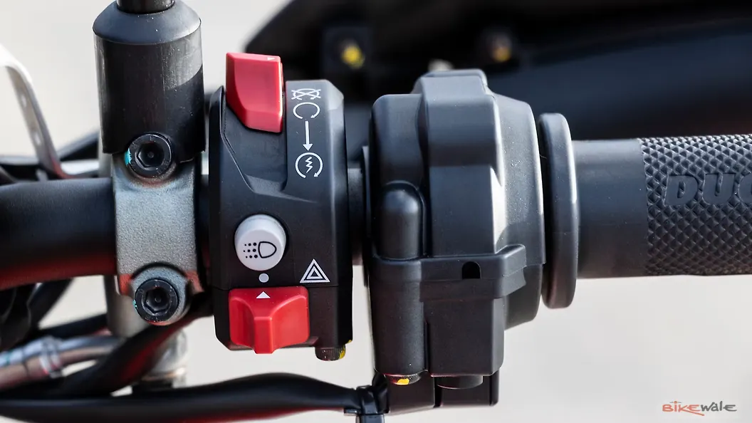 Ducati Hypermotard 950 Engine Start Switch Image – BikeWale
