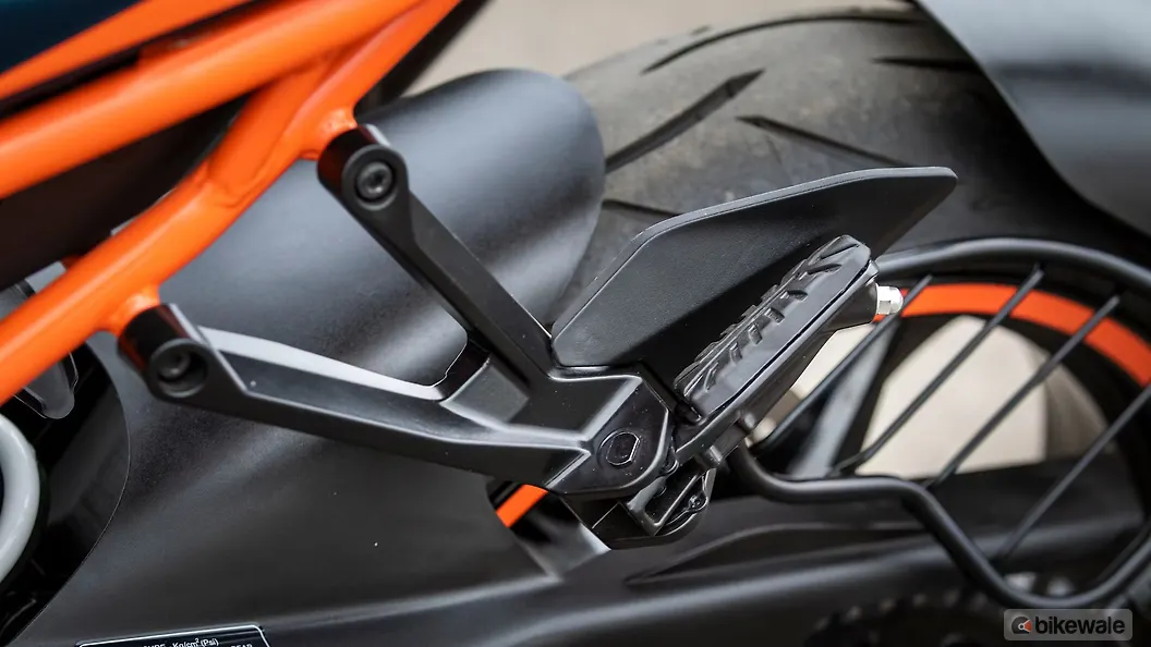 KTM RC 390 [2020] Rider Footpeg Image – BikeWale