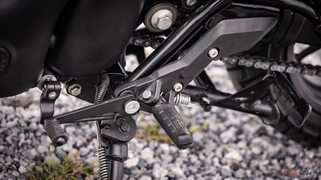 Royal Enfield Hunter 350 Front Brake Lever Image – BikeWale