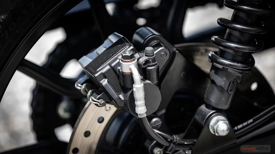 Royal Enfield Hunter 350 Rear Brake Fluid Reservoir Image – BikeWale