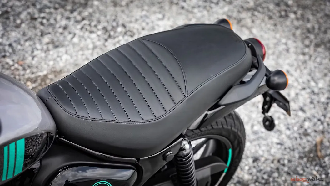 Royal Enfield Hunter 350 Chain Cover Image – BikeWale