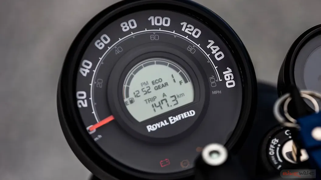 Royal Enfield Hunter 350 Ignition Switch Image – BikeWale