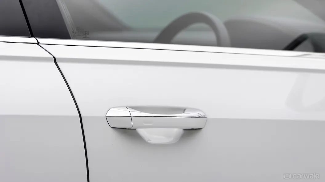 A8 L Front Door Handle Image, A8 L Photos in India - CarWale