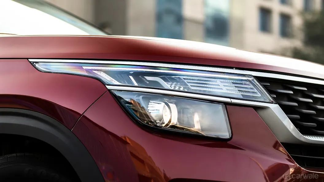 Seltos Headlight Image, Seltos Photos in India - CarWale