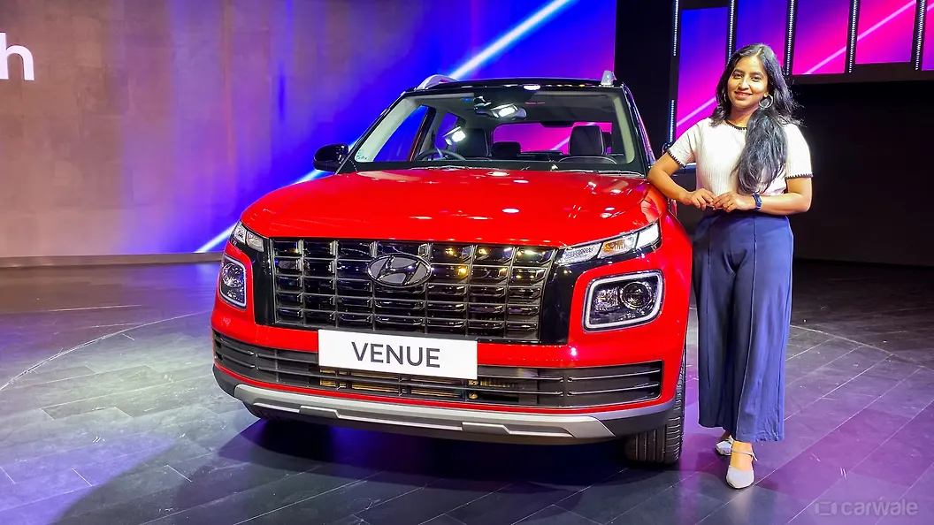 Hyundai Venue Images - Interior & Exterior Photo Gallery [30+ Images ...
