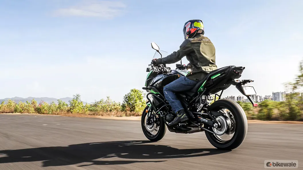 Kawasaki Versys 650 [2020-2021] Left Rear Three Quarter Image – BikeWale