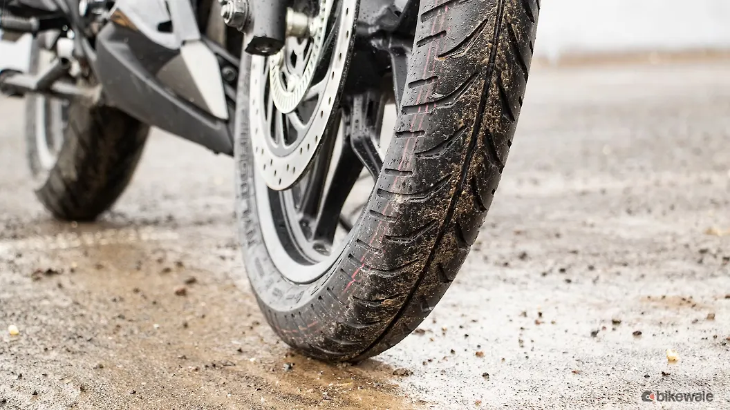 Bajaj Pulsar N160 Front Wheel Image – BikeWale