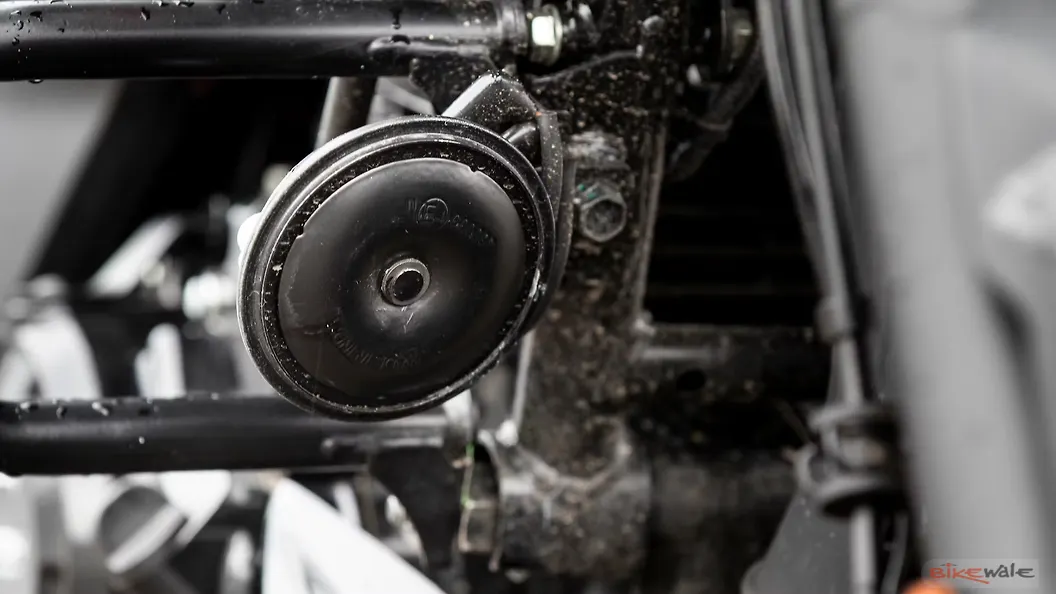 Bajaj Pulsar N160 Front Disc Brake Caliper Image – BikeWale