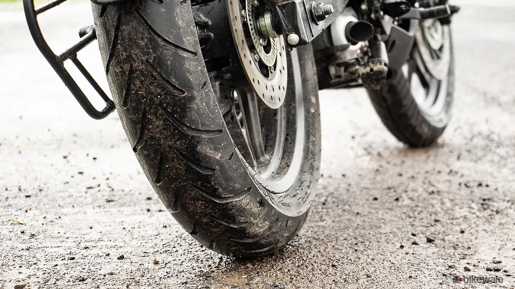 Bajaj Pulsar N160 Drive Chain and Sprocket Image – BikeWale