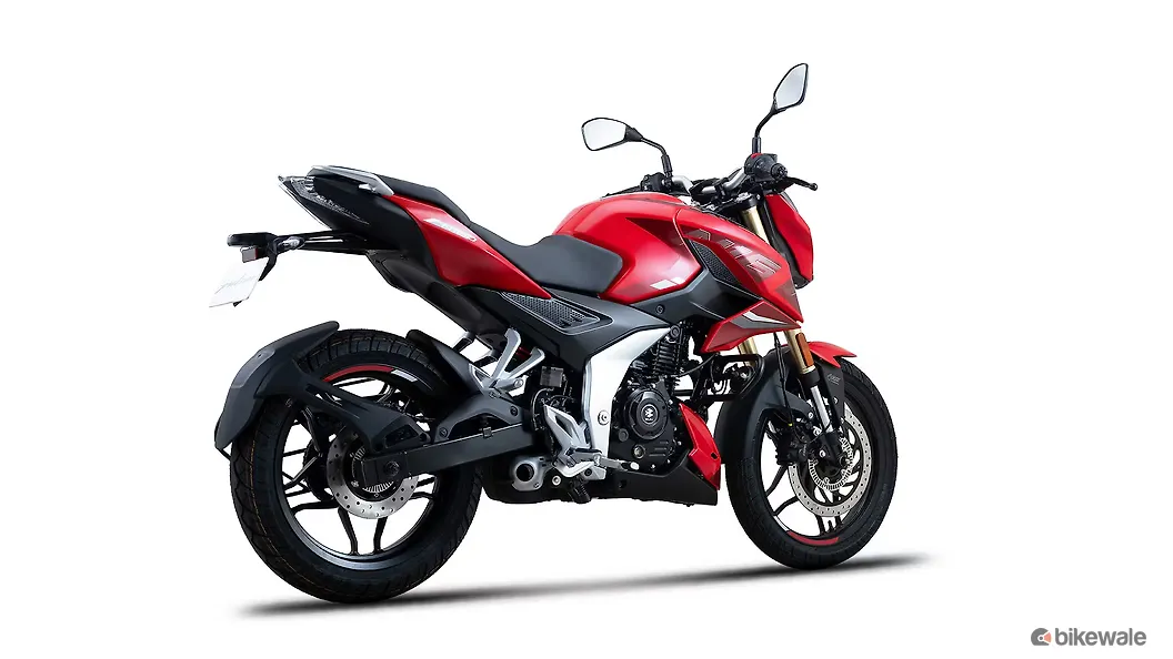 Bajaj Pulsar N160 Right Rear Three Quarter Image – BikeWale