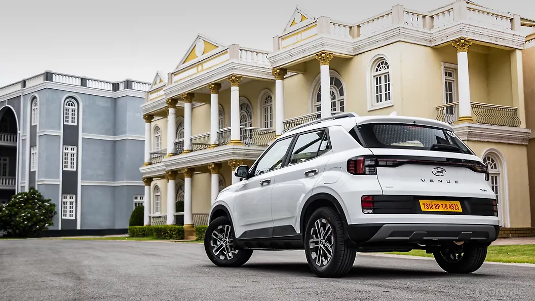 Venue Rear View Image, Venue Photos in India - CarWale