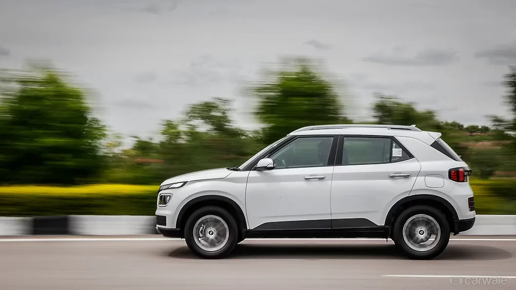 Venue Left Side View Image, Venue Photos in India - CarWale