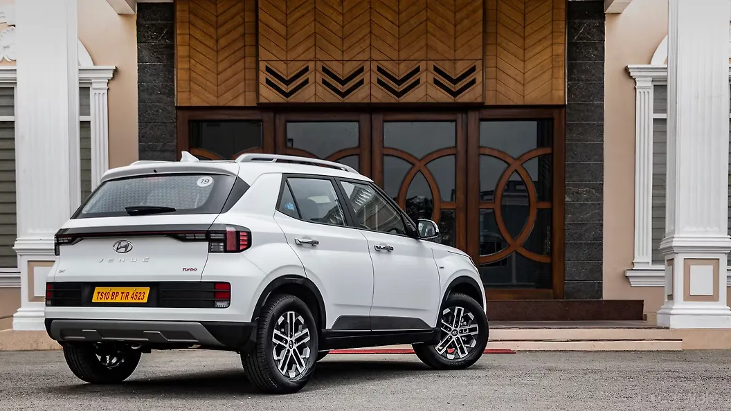 Venue Rear View Image, Venue Photos in India - CarWale