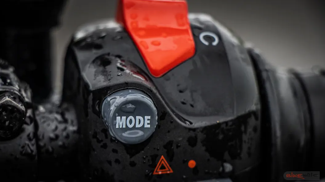 TVS Ronin Riding Modes Switch Image – BikeWale