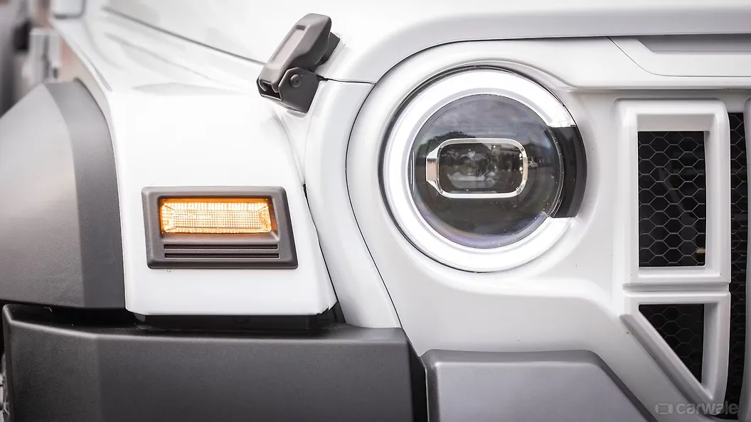 Thar Roxx Side Badge Image, Thar Roxx Photos in India - CarWale