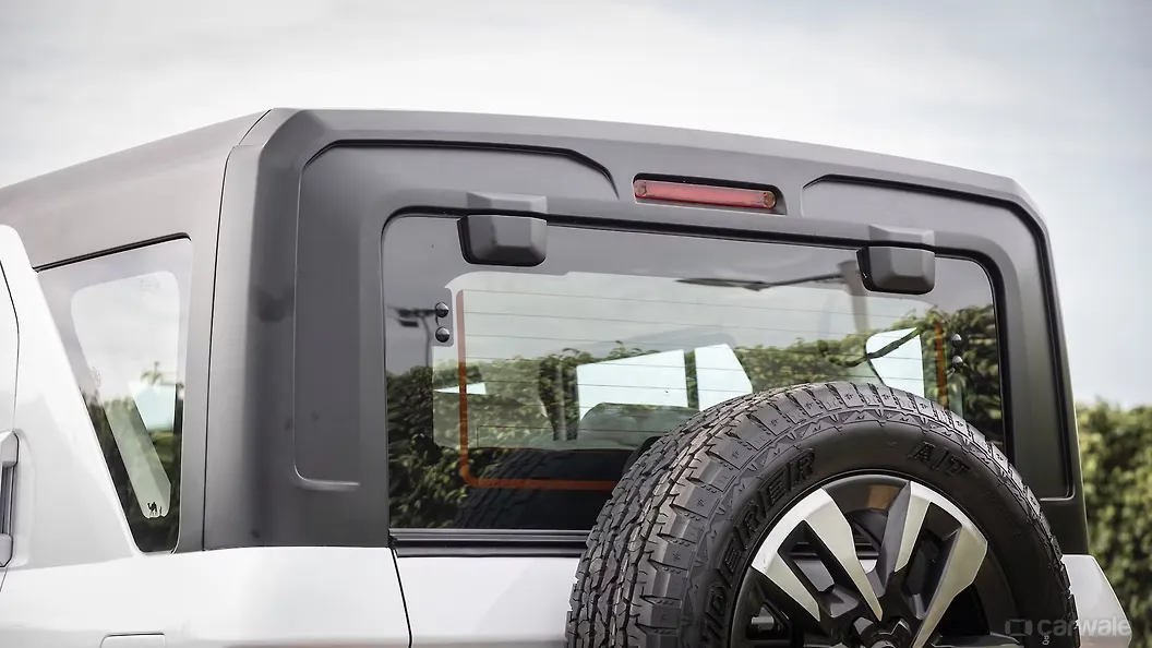 Thar Roxx Reflector Image, Thar Roxx Photos in India - CarWale