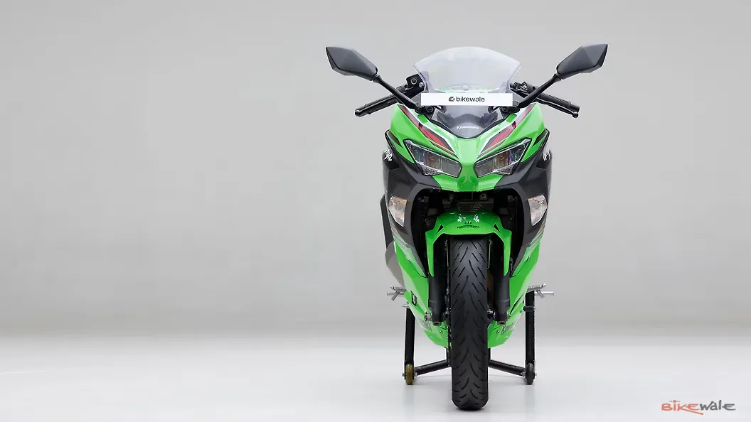 Kawasaki Ninja 400 Left Front Three Quarter Image – BikeWale