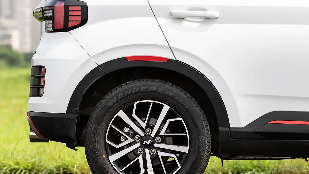 Venue N Line Rear Logo Image, Venue N Line Photos in India - CarWale