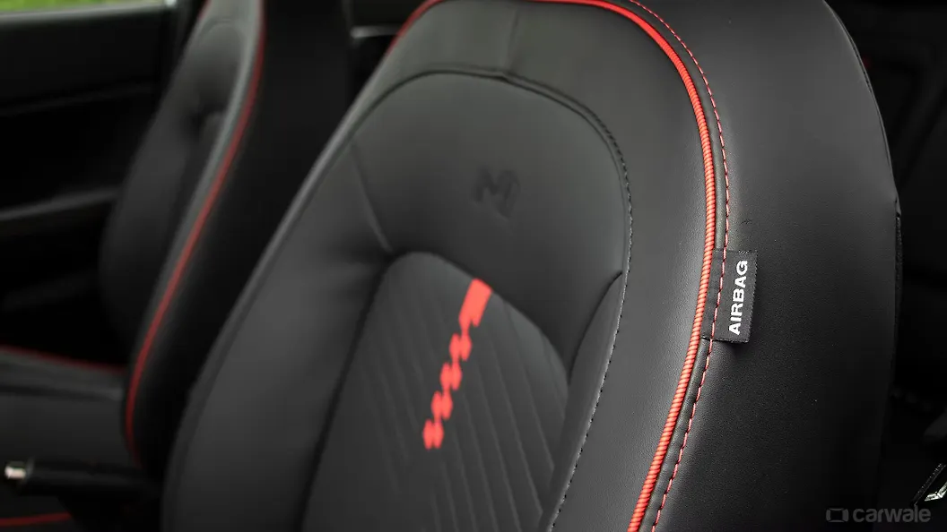 Venue N Line Front Passenger Side Airbag Image, Venue N Line Photos in ...