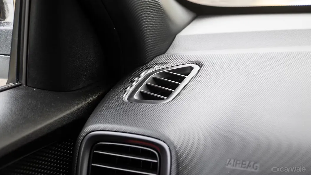 Venue N Line Front Tweeters Image, Venue N Line Photos in India - CarWale