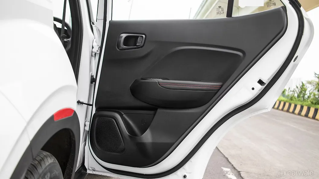 Venue N Line Rear Power Window Switches Image, Venue N Line Photos in ...