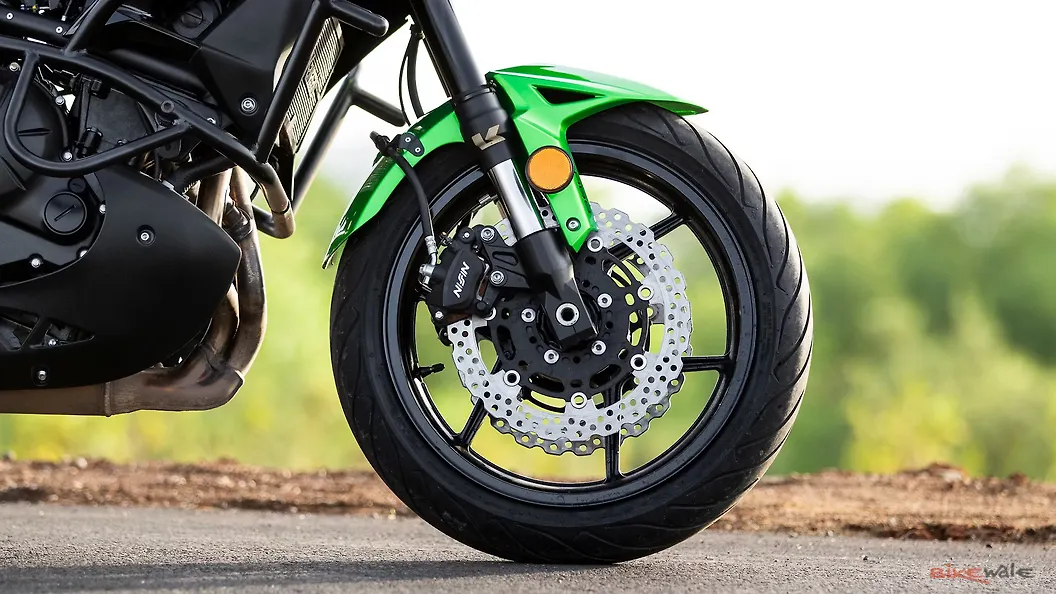 Kawasaki Versys 650 [2020-2021] Front Suspension Image – BikeWale
