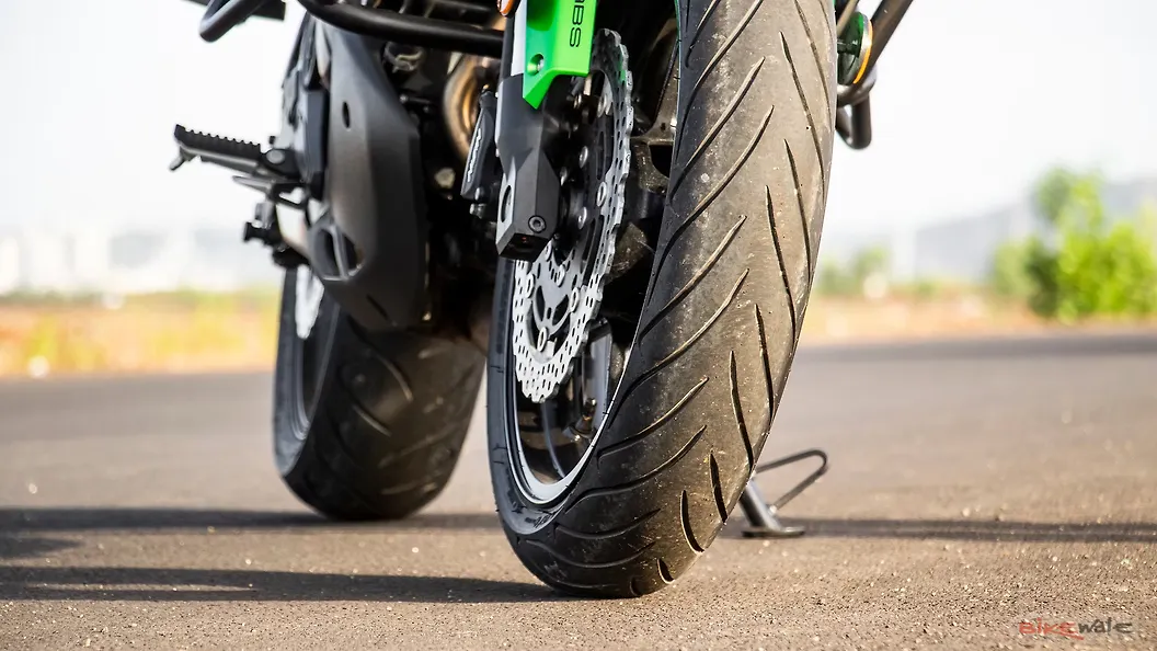 Kawasaki Versys 650 [2020-2021] Front Suspension Image – BikeWale