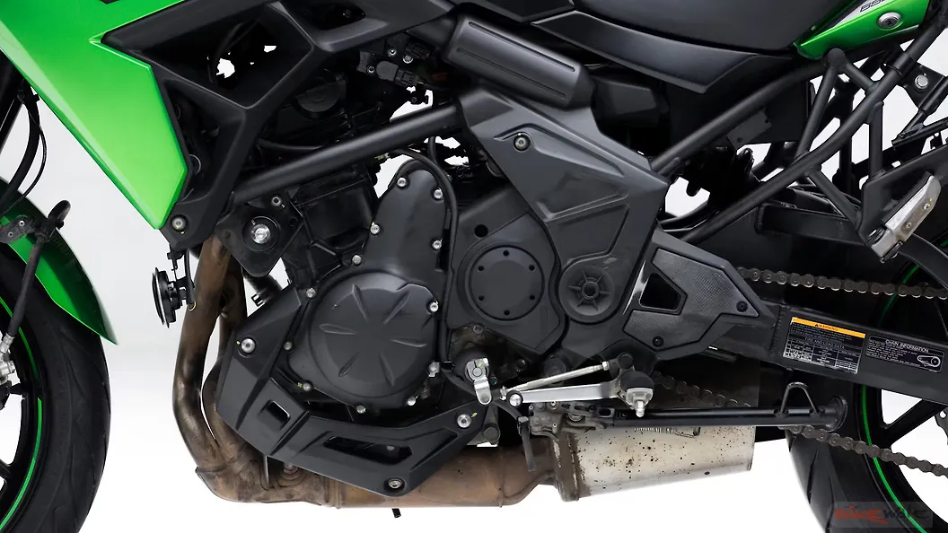 Kawasaki Versys 650 Engine Cowl Image – BikeWale