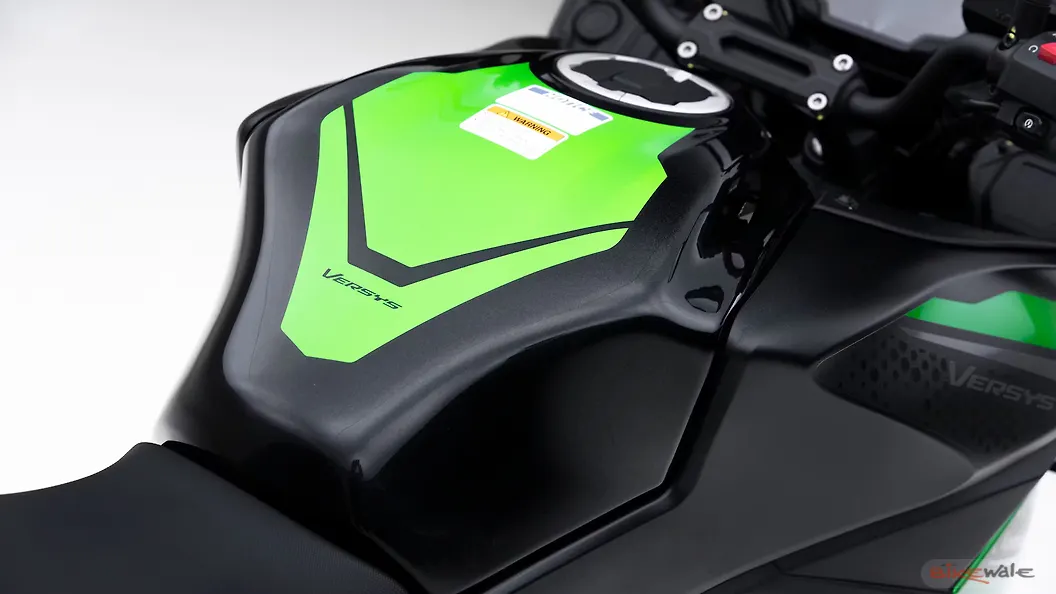 Kawasaki Versys 650 Fuel Tank Image – BikeWale