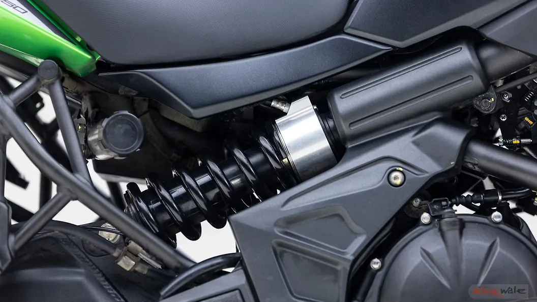 Kawasaki Versys 650 Engine From Right Image – BikeWale