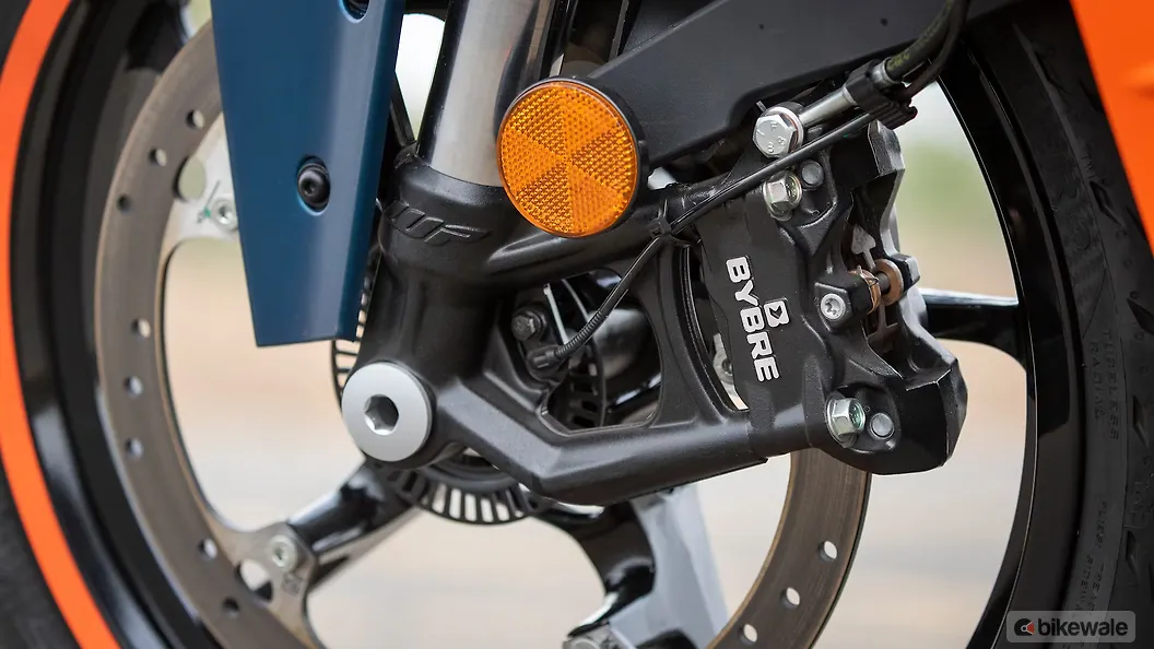 KTM RC 390 Front Disc Brake Image – BikeWale