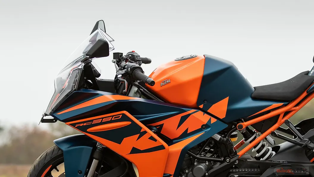 KTM RC 390 Rear View Mirror Image – BikeWale