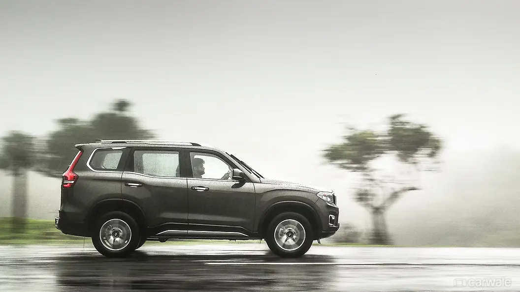 Scorpio N Right Side View Image, Scorpio N Photos in India - CarWale