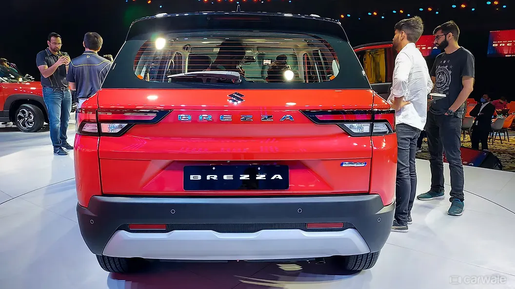 Brezza Rear View Image, Brezza Photos in India - CarWale