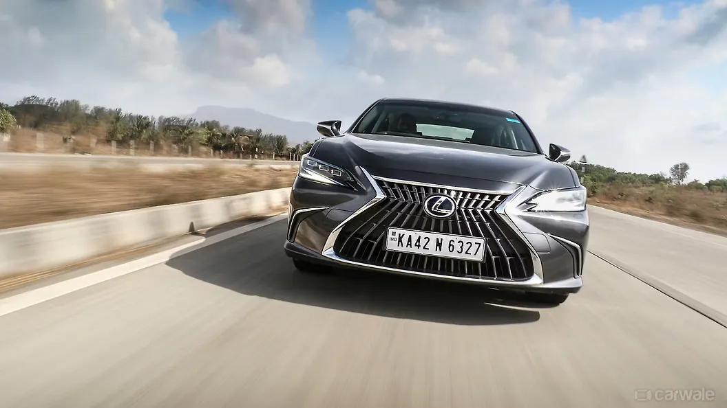 ES Front View Image, ES Photos in India - CarWale