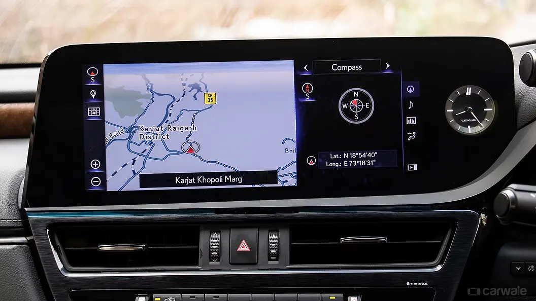 ES Infotainment System Image, ES Photos in India - CarWale