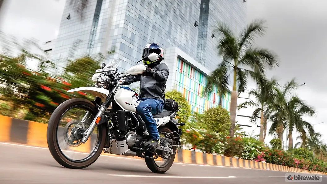 Hero Xpulse 200 4V Left Front Three Quarter Image – BikeWale