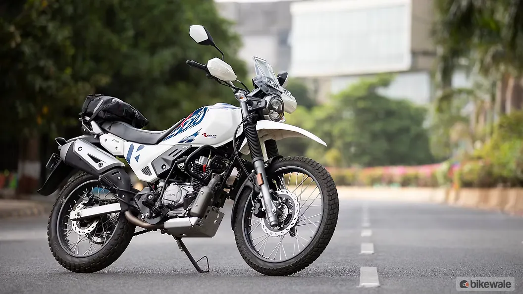 Hero Xpulse 200 4V Right Front Three Quarter Image – BikeWale